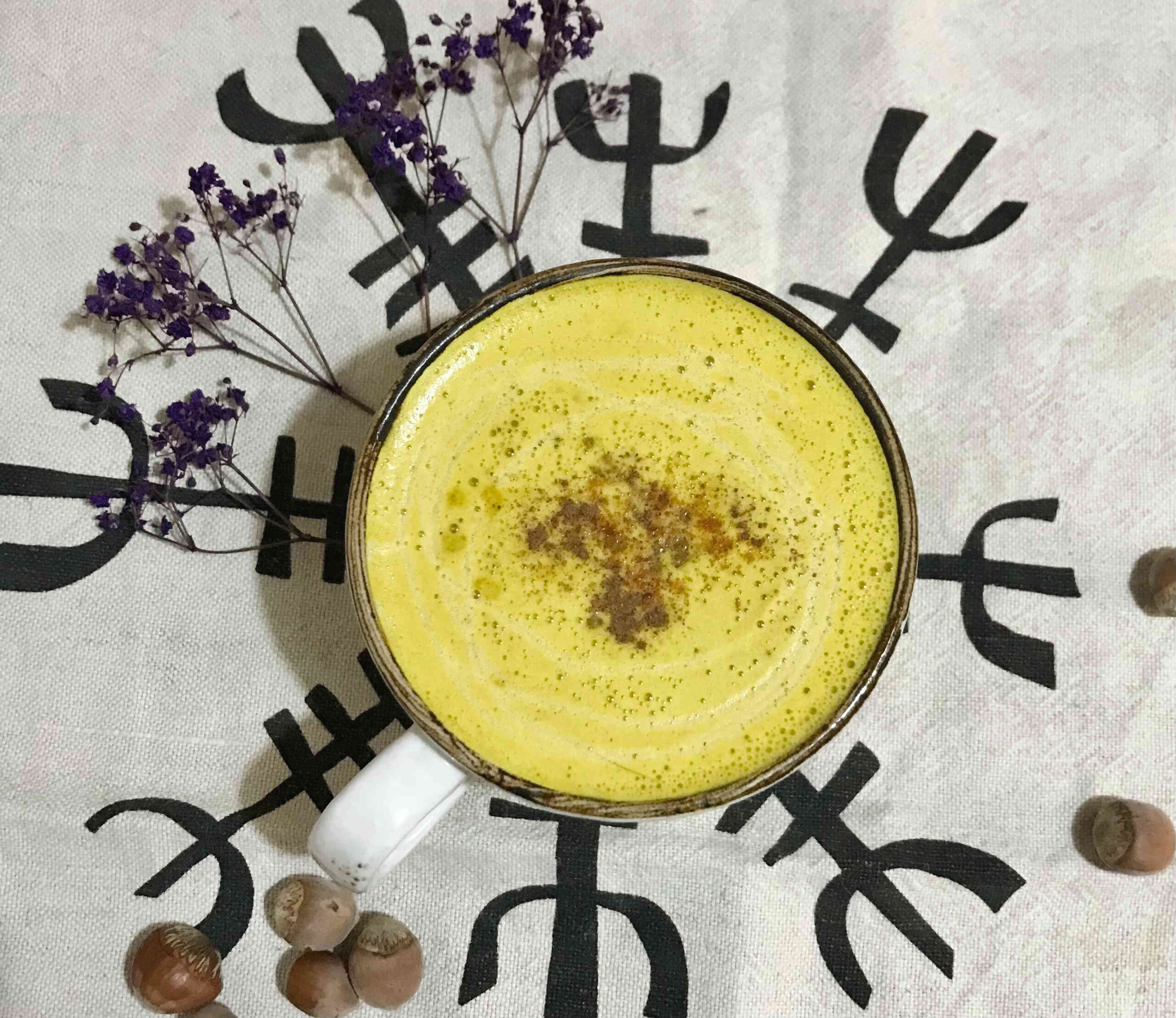 Zahřívací kurkuma latte | Lenka Komárková
